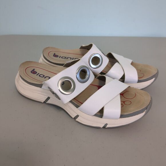 Bionica | Shoes | Bionica Women White Sandals 8 Slip On Flip Flops | Poshmark